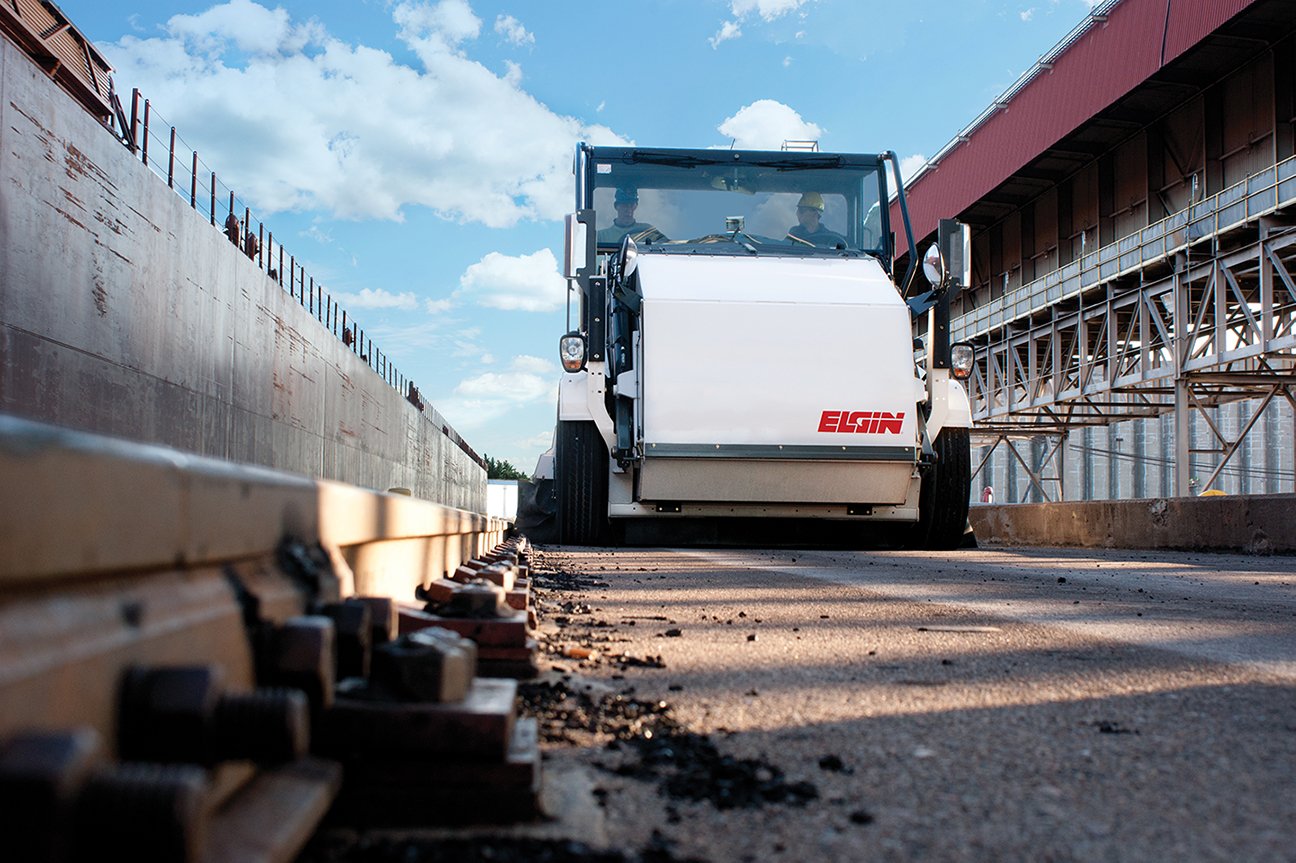 Mechanical Sweeper Trucks